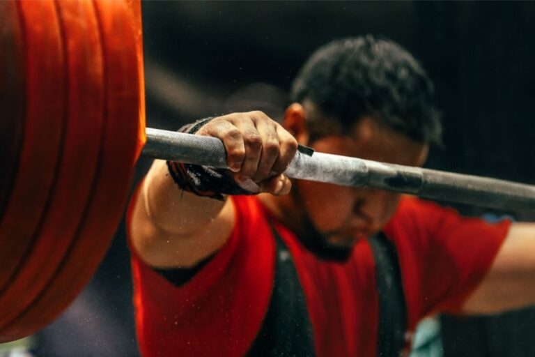 10 Weight Training Exercises for Beginners (Step-by-Step Guide)